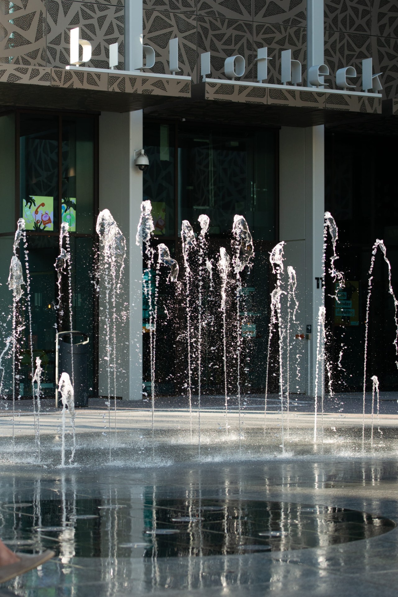 Waterplein Annie M.G. Schmidtplein Rotterdam – Rots Maatwerk – Laten we ...